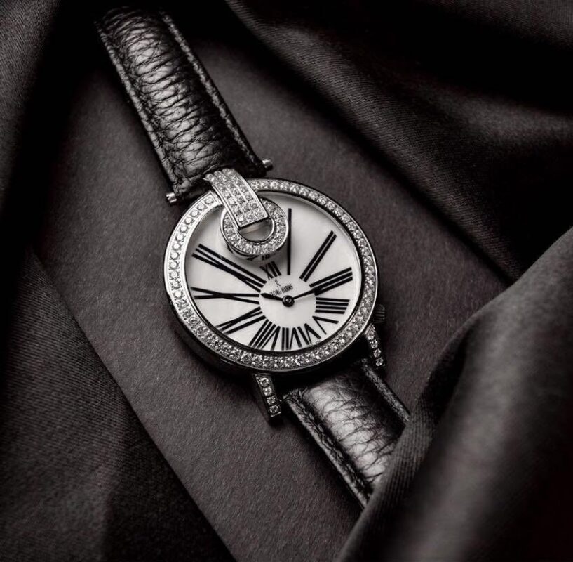 Accessories | Amwaj Mall